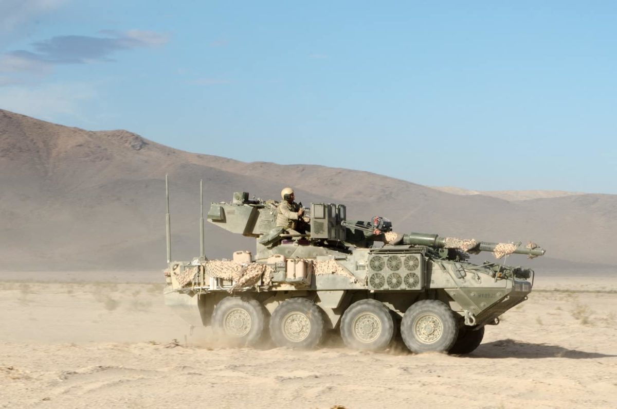Stryker: O Αμερικανικός στρατός «σκονίζει» τα τεθωρακισμένα του στη ...