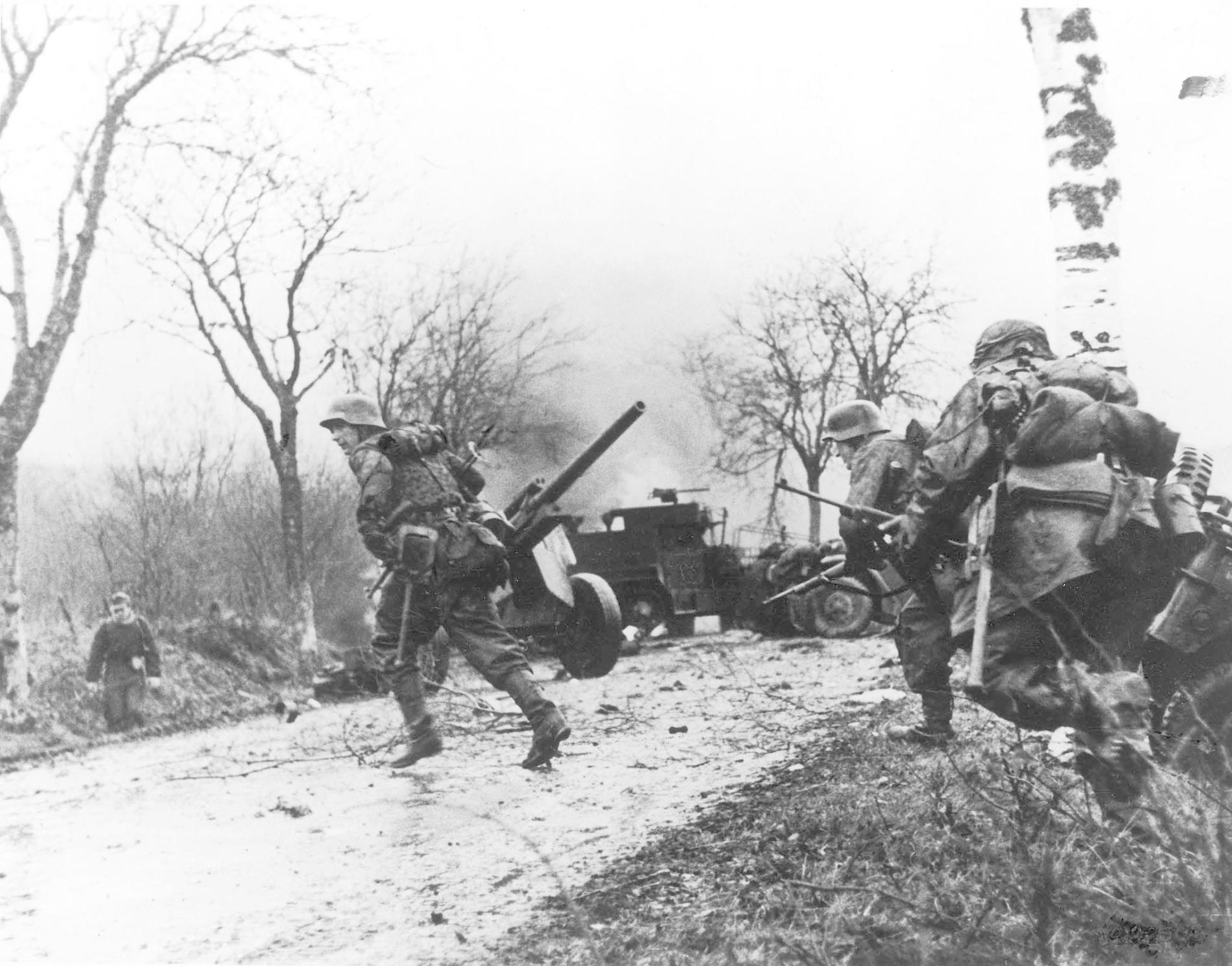 Σαν σήμερα: Το 1944 oι Γερμανοί εξαπολύουν την τελευταία μεγάλη τους ...
