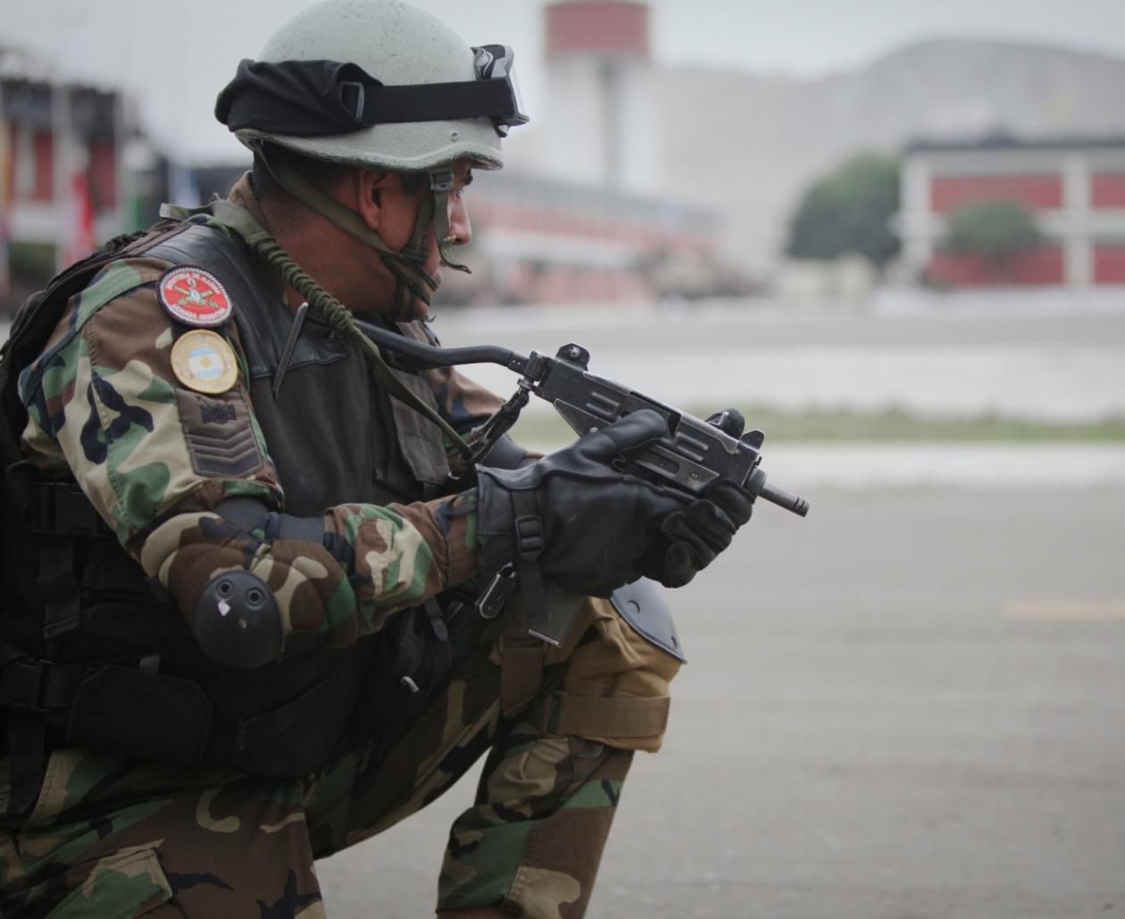 UZI: Η ιστορία του διαβόητου όπλου που όλοι τρέμουν μέχρι και σήμερα ...