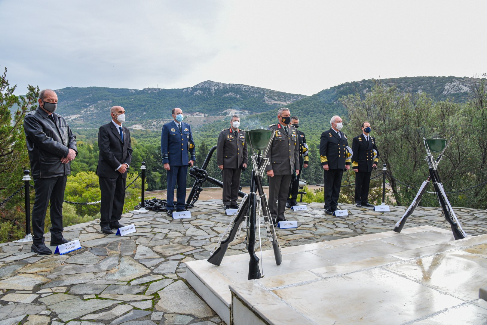 "ΑΘΑΝΑΤΟΙ" το μήνυμα του Α/ΓΕΕΘΑ Φλώρου για τους πεσόντες του Πολεμικού ...