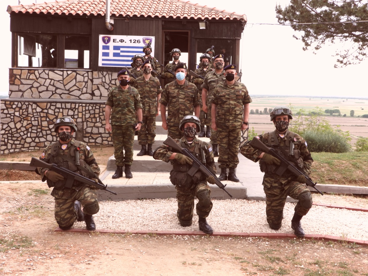 Διήμερη περιοδεία του αρχηγού ΓΕΣ σε μονάδες και φυλάκια της ζώνης ...