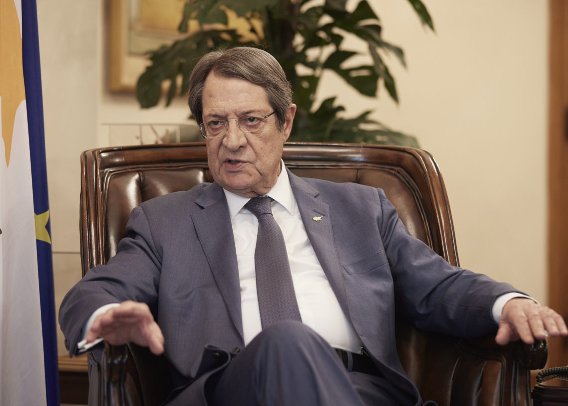 Κύπρος 1974: Το μήνυμα του Μακάριου και οι συγκλονιστικές μαρτυρίες ...