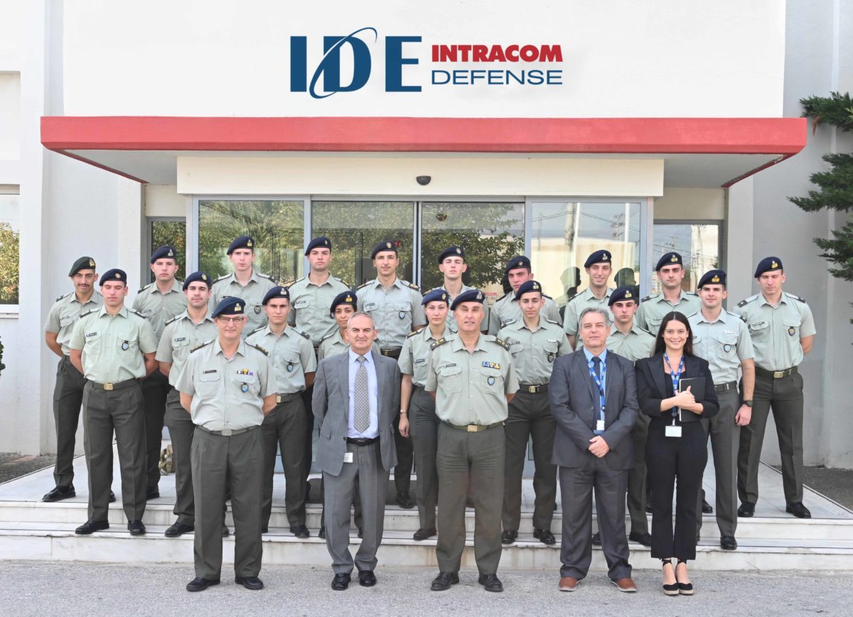 Intracom Defense: Επίσκεψη της Σχολής Διαβιβάσεων του ΓΕΣ στις ...