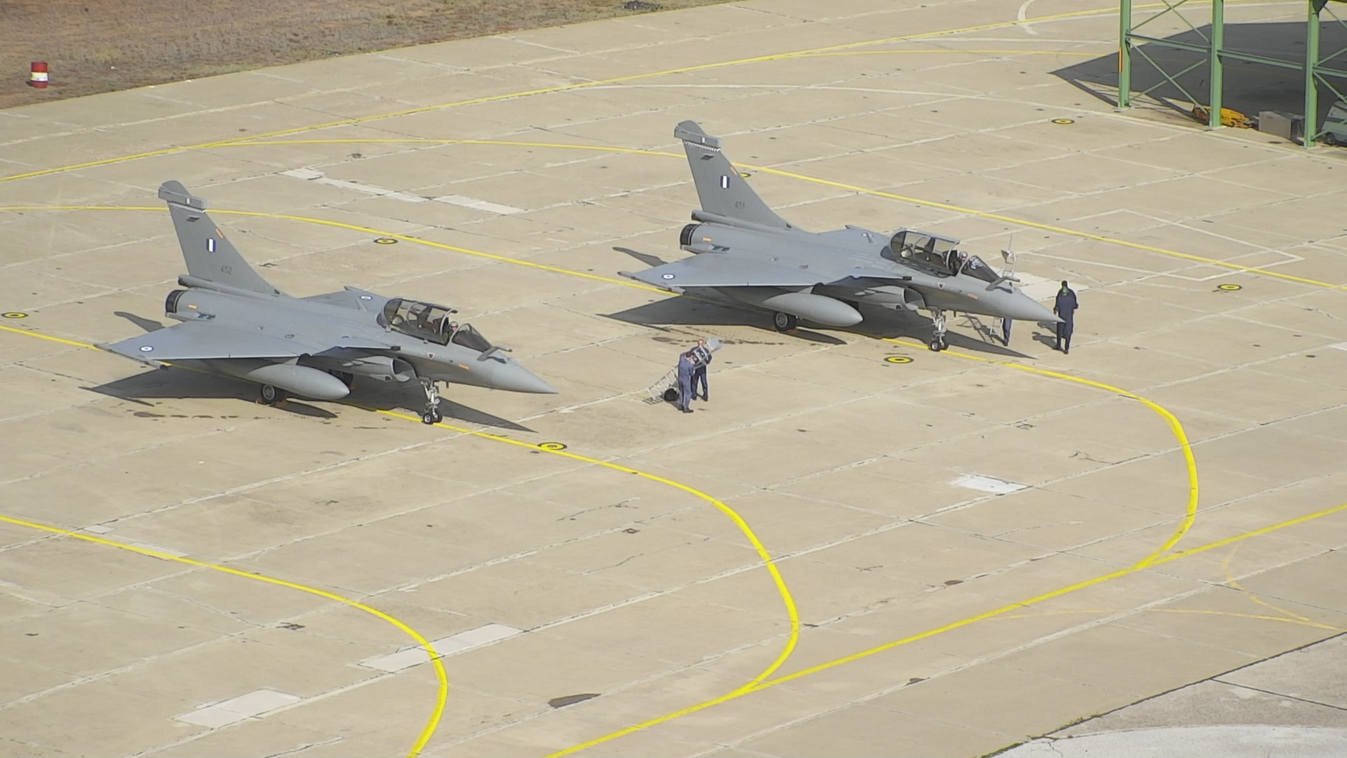 Rafale: Έφτασαν στην Τανάγρα τα δύο νέα αεροσκάφη της ΠΑ [vid]