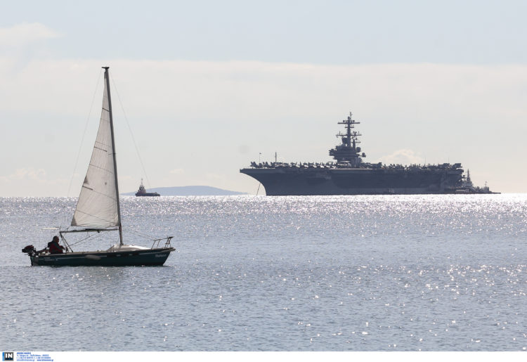 USS George W. Bush: Το επιβλητικό πυρηνοκίνητο αεροπλανοφόρο δεσπόζει ...
