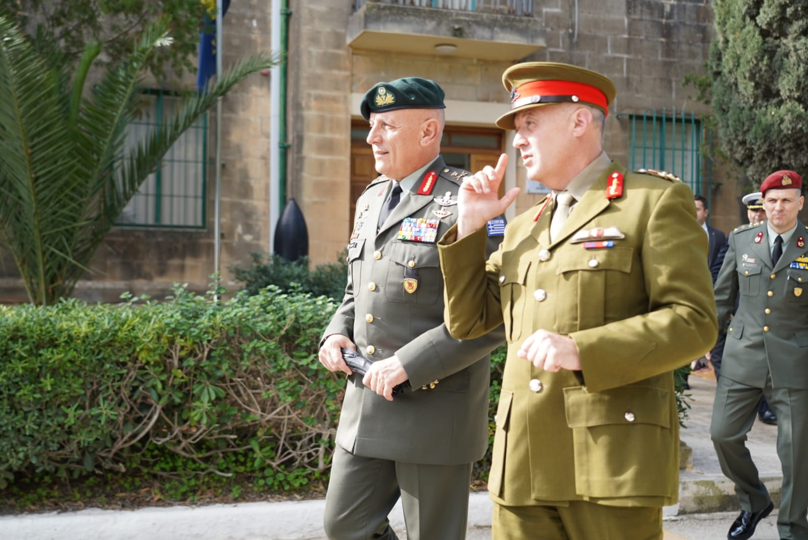 Α/ΓΕΕΘΑ: Επίσημη επίσκεψη του Στρατηγού Φλώρου στη Μάλτα - Τι συζήτηση ...