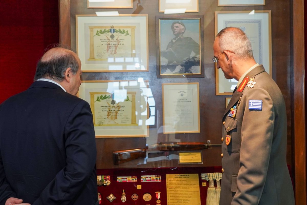 Ο Αρχηγός ΓΕΕΘΑ εγκαινίασε τις νέες εγκαταστάσεις του Ειδικού Τμήματος ...