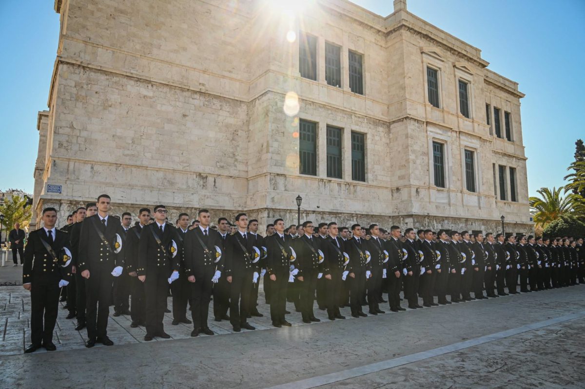 Σχολή Ναυτικών Δοκίμων: Ανέλαβε καθήκοντα διοικητή ο Υποναύαρχος Φώτιος ...