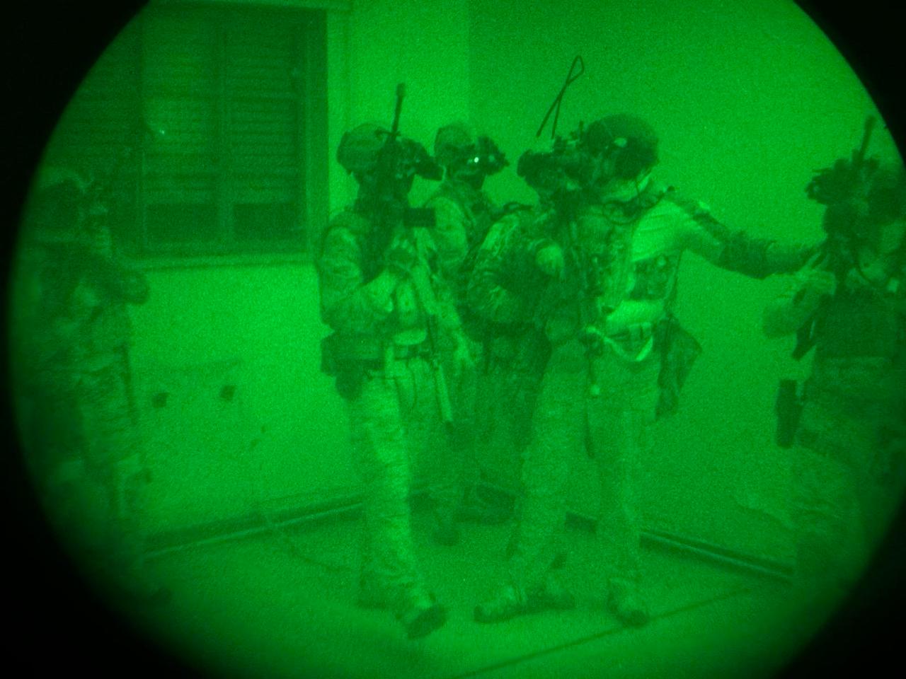 Ολοκληρώθηκε η συνεκπαίδευση στελεχών της ΔΕΠ με Βρετανούς της «43 Commando» [pics]