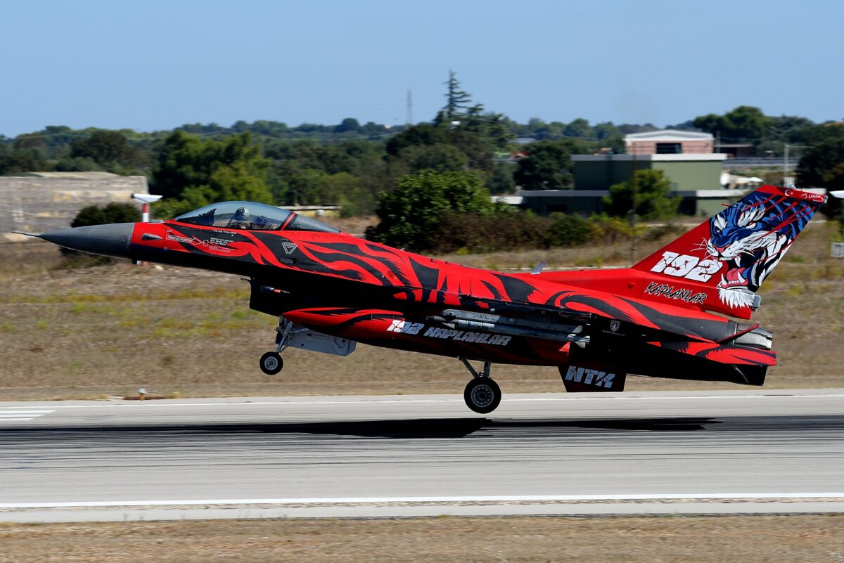 F-16 στην Τουρκία: Λιγότερα μαχητικά θέλει να αγοράσει και να ...