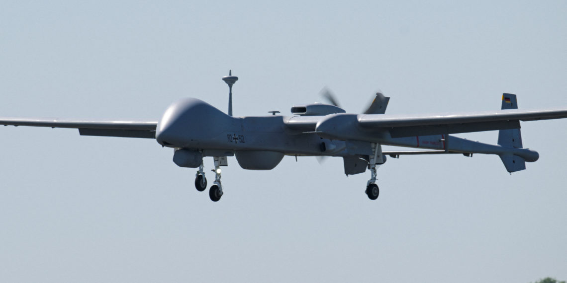 Heron TP: Παρθενική πτήση για το drone της Luftwaffe που κατασκευάζουν ...