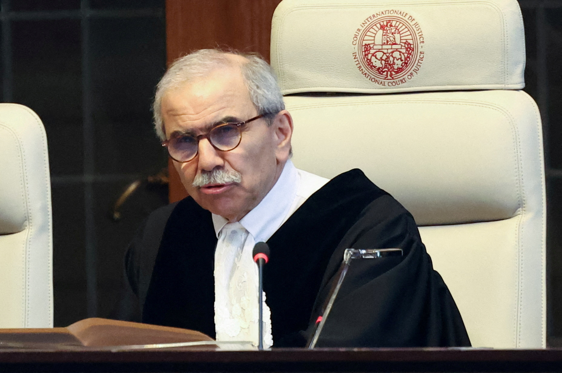 Λίβανος: Ο πρόεδρος Αούν όρισε νέο πρωθυπουργό τον δικαστή Ναουάφ Σαλάμ ...