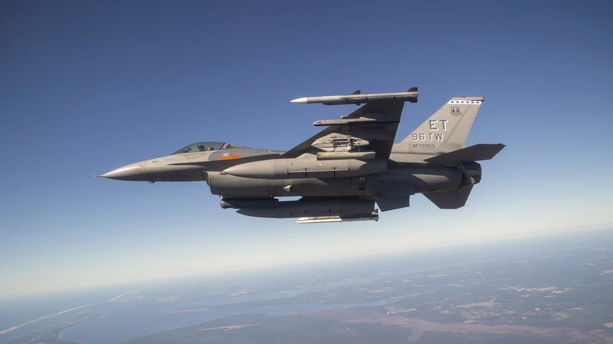 F-16 κατέρριψαν drones; «Ναι, με ρουκέτες APKWS II» απαντάει η USAF - Γιατί το έκαναν | OnAlert