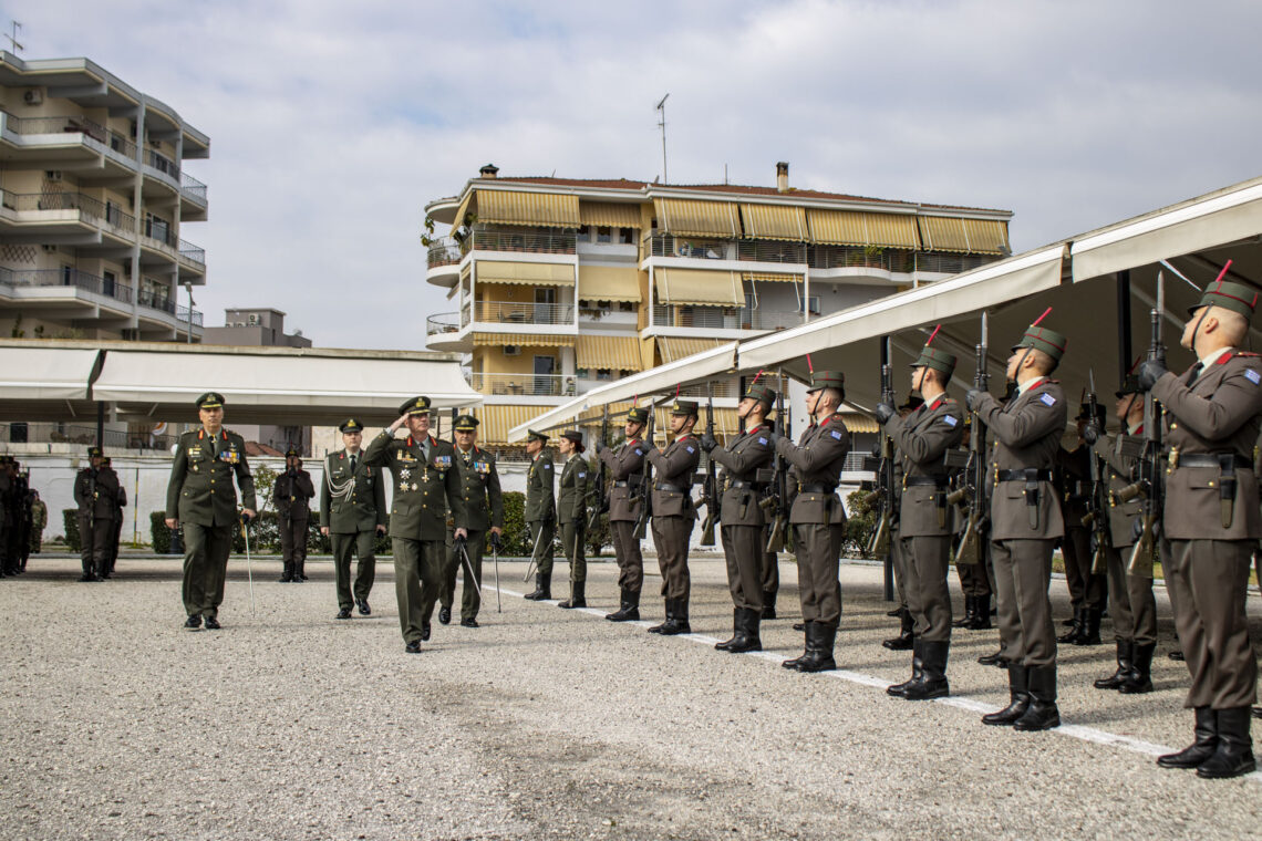 ΣΜΥ: Ο Ταξίαρχος Γρηγόριος Γαρουφαλιάς νέος Διοικητής στη Σχολή Μονίμων ...