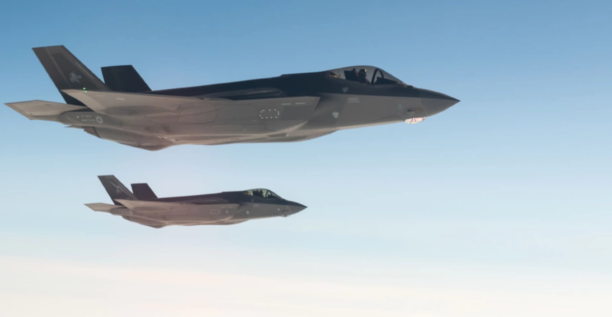 NATO: Ιταλικά F-35 αναχαίτισαν για πρώτη φορά ρωσικά αεροσκάφη πάνω από ...