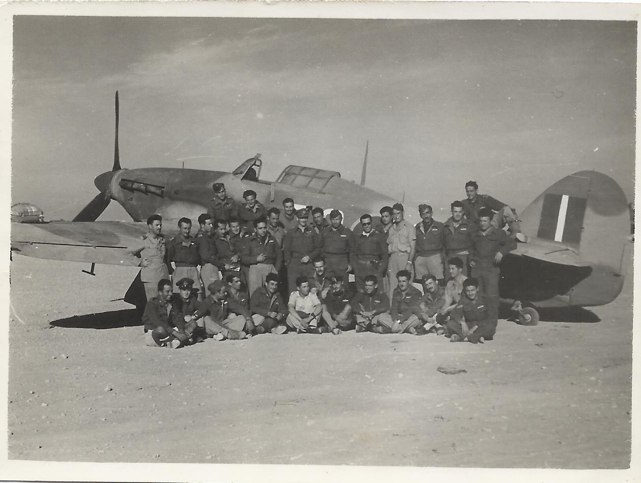 28η Οκτωβρίου 1942: Όταν οι Έλληνες αεροπόροι σφυροκοπούσαν το Ιταλικό ...