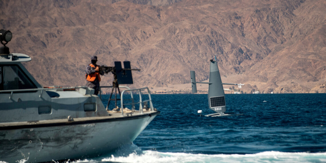 Tomahawk: Η Lockheed Martin βάζει πυραύλους cruise πάνω σε θαλάσσια ...