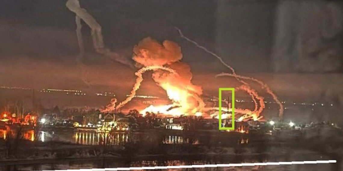Ρωσία: Στις φλόγες διυλιστήριο πετρελαίου του Κράσνονταρ από επίθεση ...