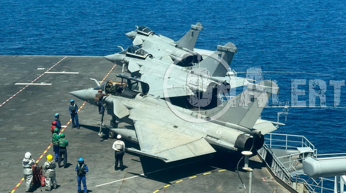 Το OnAlert στο αεροπλανοφόρο Charles de Gaulle ανοιχτά της Κρήτης - Η ...