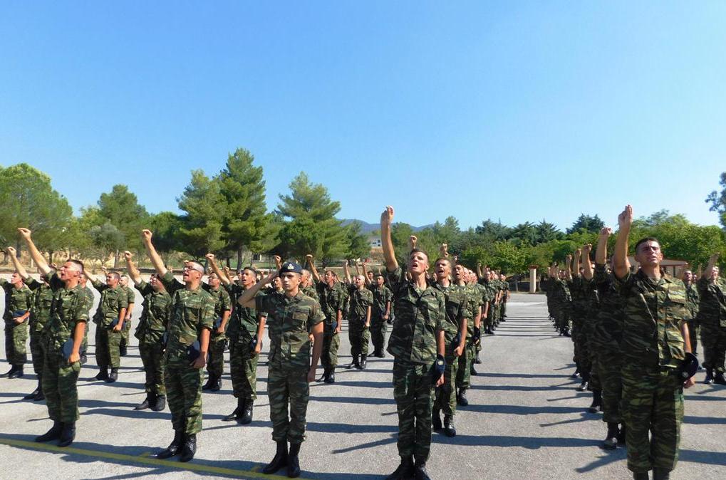 Ορκομωσία οπλιτών: Οι "νέοι" της Δ' ΕΣΣΟ είναι πλέον κανονικοί ...